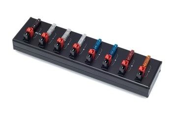 AP-8 Powerpole Power Splitter one - in and seven out