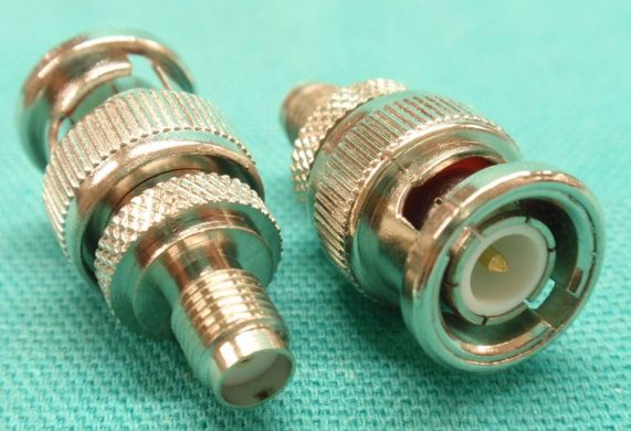 BNC PLUG / SMA SOCKET