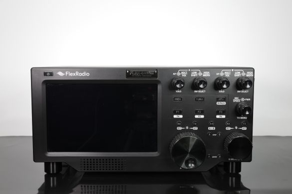 Flex Radio 6400M (Maestro Front) w ATU 160-6M 100w 2 Slice Multimode ...